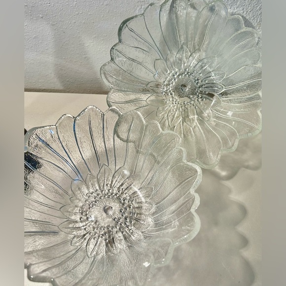 Indiana Glass | Dining | 2 Vintage Indiana Glass Lily Pons Flower ...